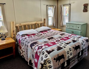 Mountain cabin with river views sleeps 11 . 15 minutes from Wolf Creek ...