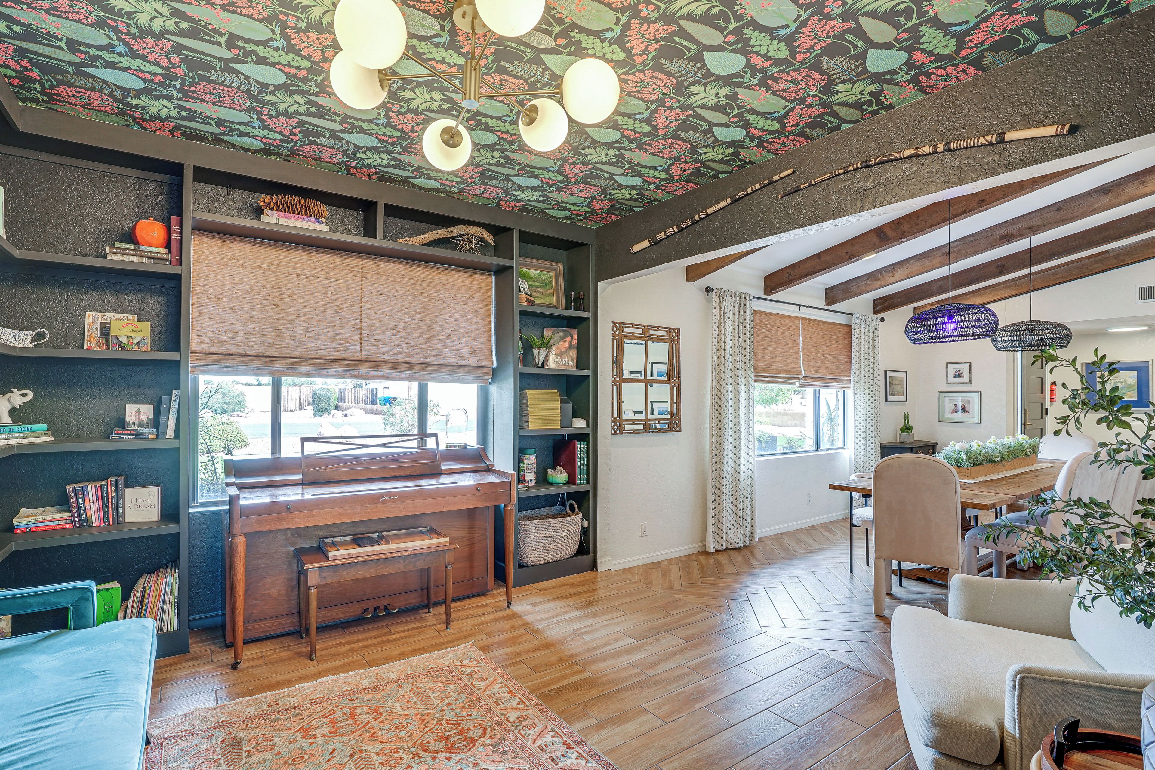 Luxurious Outdoor Oasis! Spacious Mesa Retreat - Mesa, AZ