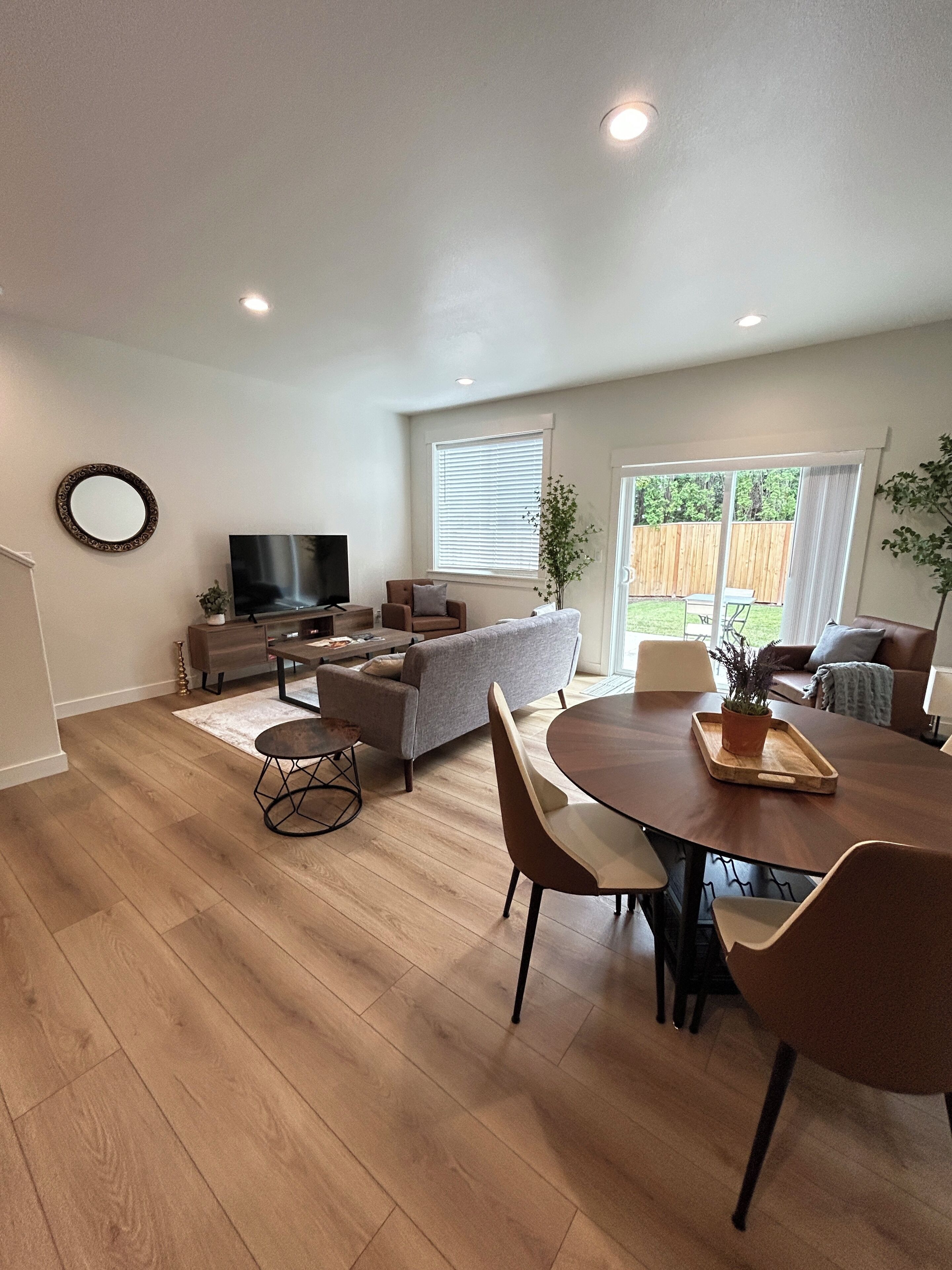 Luxurious 3-bedroom Brand New Home In Excellent Salem, Oregon - Salem, OR