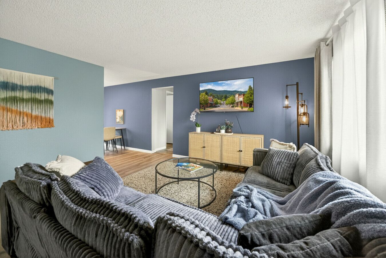 Clearview Comfort | Pet-friendly 3br Near Airport - Eagle Point, OR