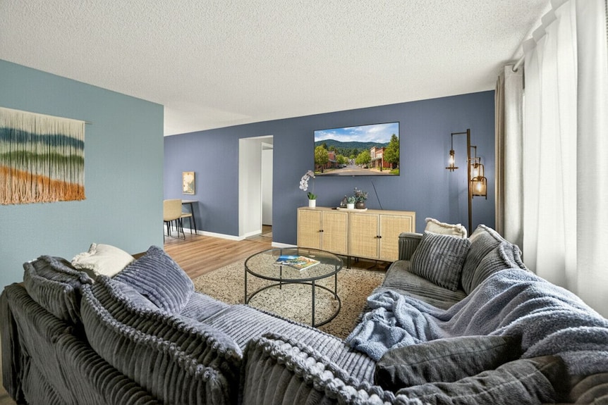 Clearview Comfort | Pet-friendly 3br Near Airport - 메드퍼드