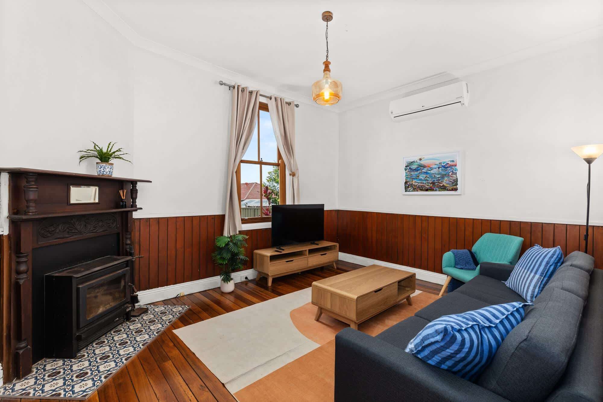 Relaxing Retreat With Spacious Outdoor Area - Waratah