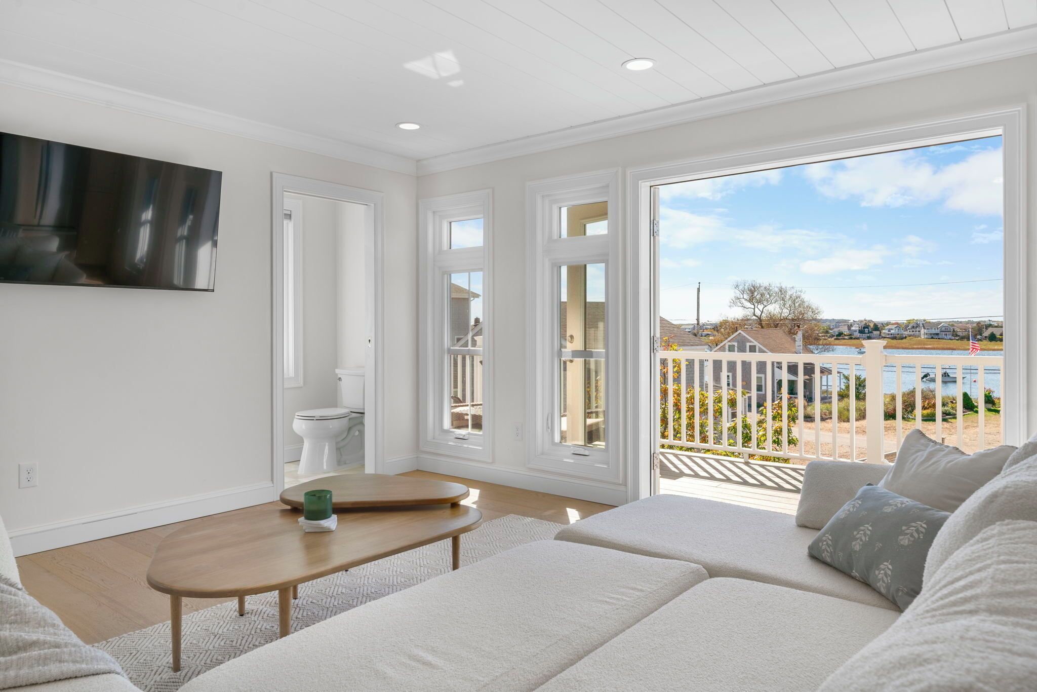 Home With Rooftop Deck In Lovely Plum Island - Newburyport, MA