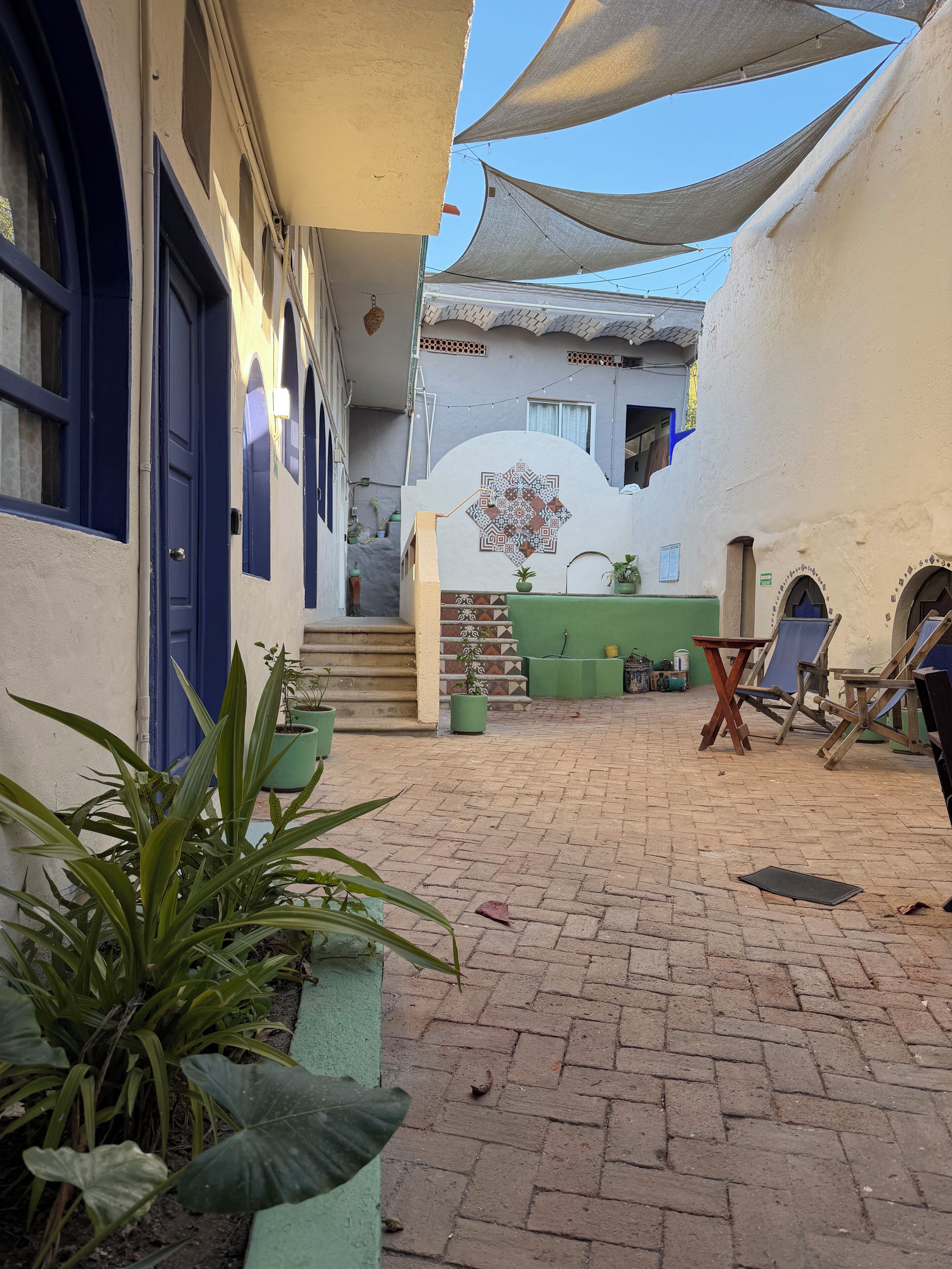 Quarto casal básico | Terraço/pátio