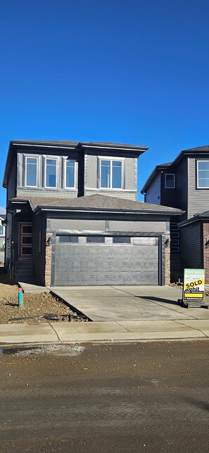 BN 3BR Full Home|Near Airport|WEM|Keswick|Sleeps 8 Reviews, Deals ...