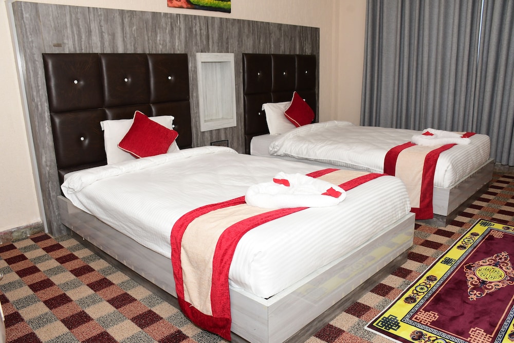 Hotel Opera - Uttarakhand