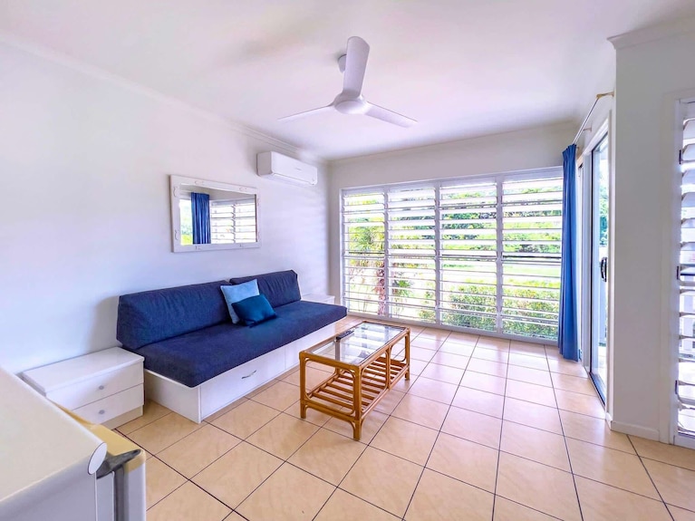 Whitsundays Studio With Pool & Tropical Garden - Airlie Beach