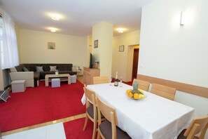 Apartamento (A1) | Sala