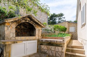 House Kelava, Stari Grad: 2026 Info, Photos, Reviews | Book at Hotels.com