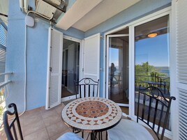 Apartamento (A1) | Varanda