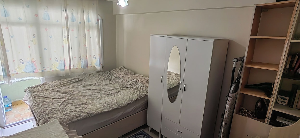 Comfortable Apartment In The Center Of Zeytinburnu - Adalar