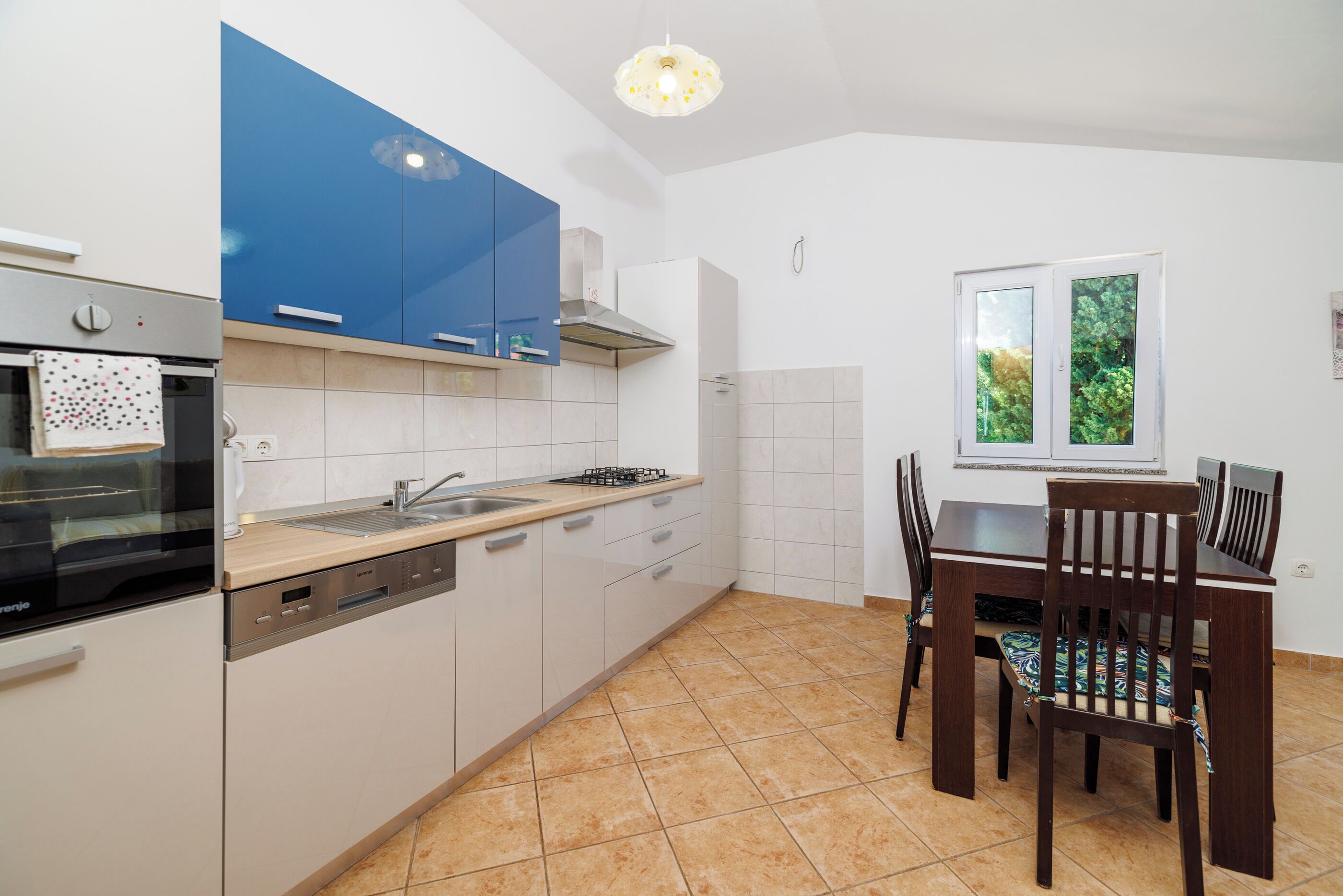 Apartamento (A2) | Cozinha privada | Geladeira, cooktop, chaleira elétrica, torradeira
