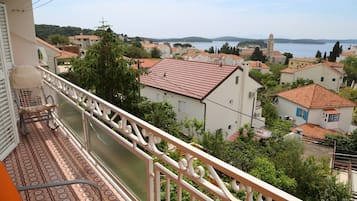 Apartamento (A1) | Sacada