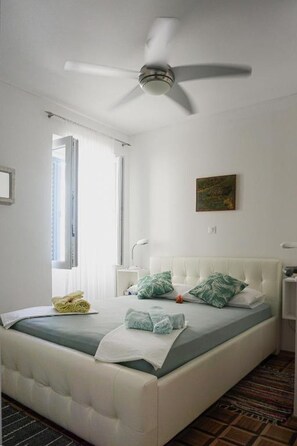 Apartamento (A1) | Ferros/tábuas de passar roupa, Wi-Fi de cortesia