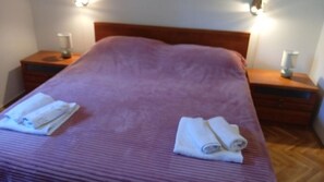 Apartamento (A1) | Berços/camas para crianças grátis, Wi-fi grátis 