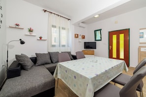 Apartamento (A2) | Sala