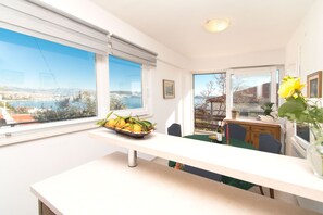 Apartamento (A1) | Restaurantes