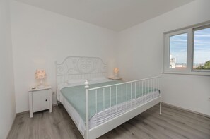 Apartamento (A4) | Ferro/tábua de engomar, Wi-fi grátis 