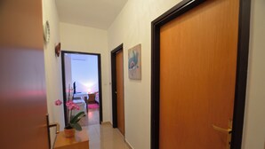 Quarto (S1) | Entrada (vista interior)