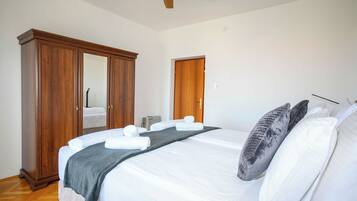 Apartamento (A1) | Ferro/tábua de engomar, Wi-fi grátis