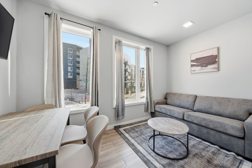 Modern 2br, 1ba Apartment In Great Location - Camden, NJ