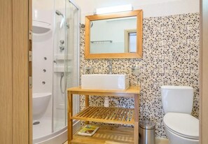 Apartamento (A6) | Casa de banho | Um polibã 