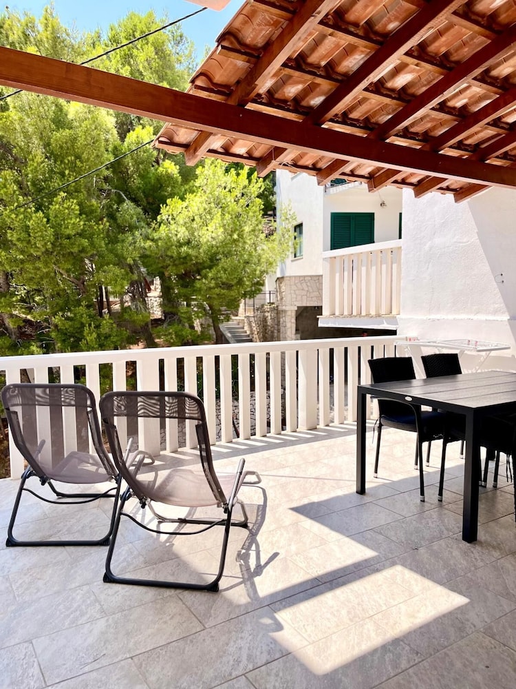 Apartments Secret Beach Reviews, Deals & Photos 2026 - Vrbo