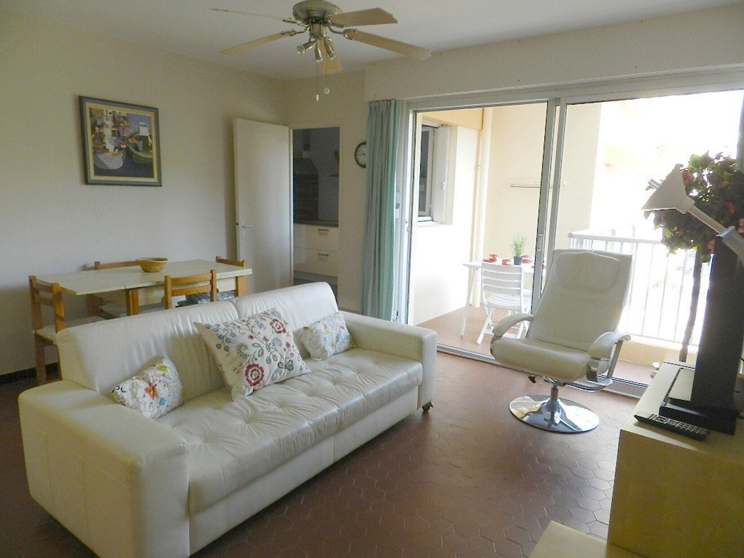Spacious Apartment With Pool And Parking Near The Beach - Bormes-les-Mimosas