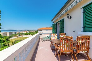 Apartamento (A2) | Sacada
