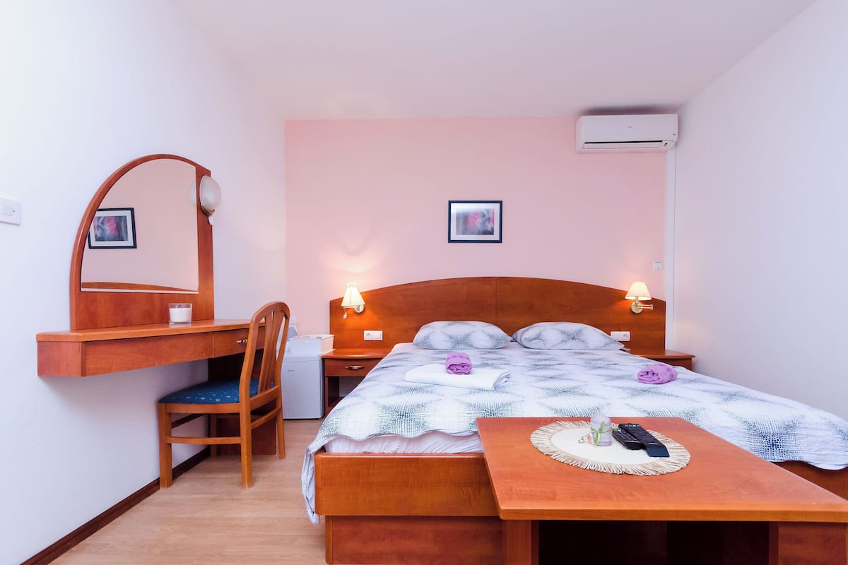 Quarto (S5) | Wi-Fi de cortesia