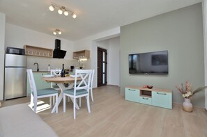 Casa | Cozinha privada | Geladeira, micro-ondas, fogão, cooktop