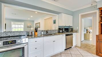 Casa (2 Bedrooms) | Interior