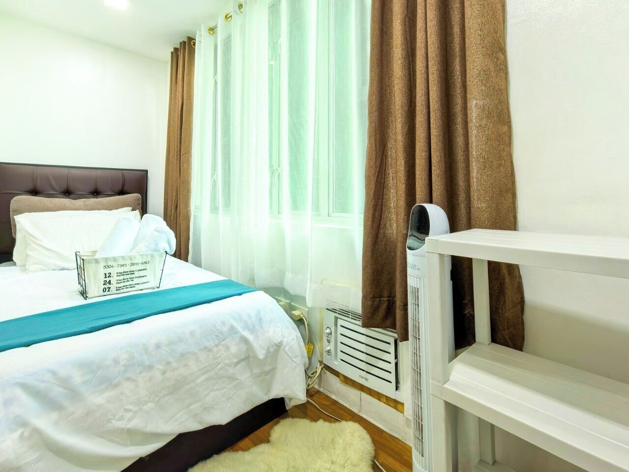 Cozy 2-bedroom 2-bathroom Condo With Ac Near Everything In Enjoyable Mandaluyong - Makati