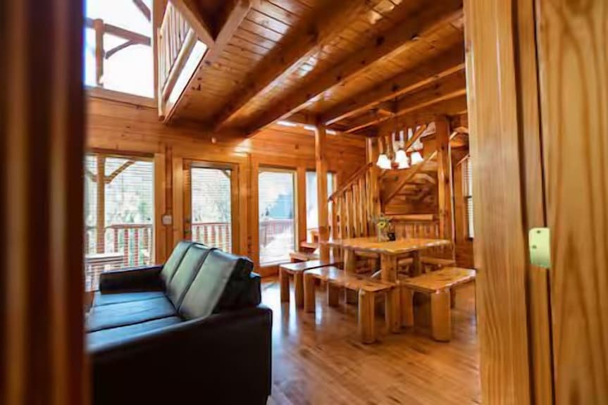 Free Daily Activities - Spacious 4-level Cabin With Game Room & Hot Tub - Great Smoky Mountains National Park