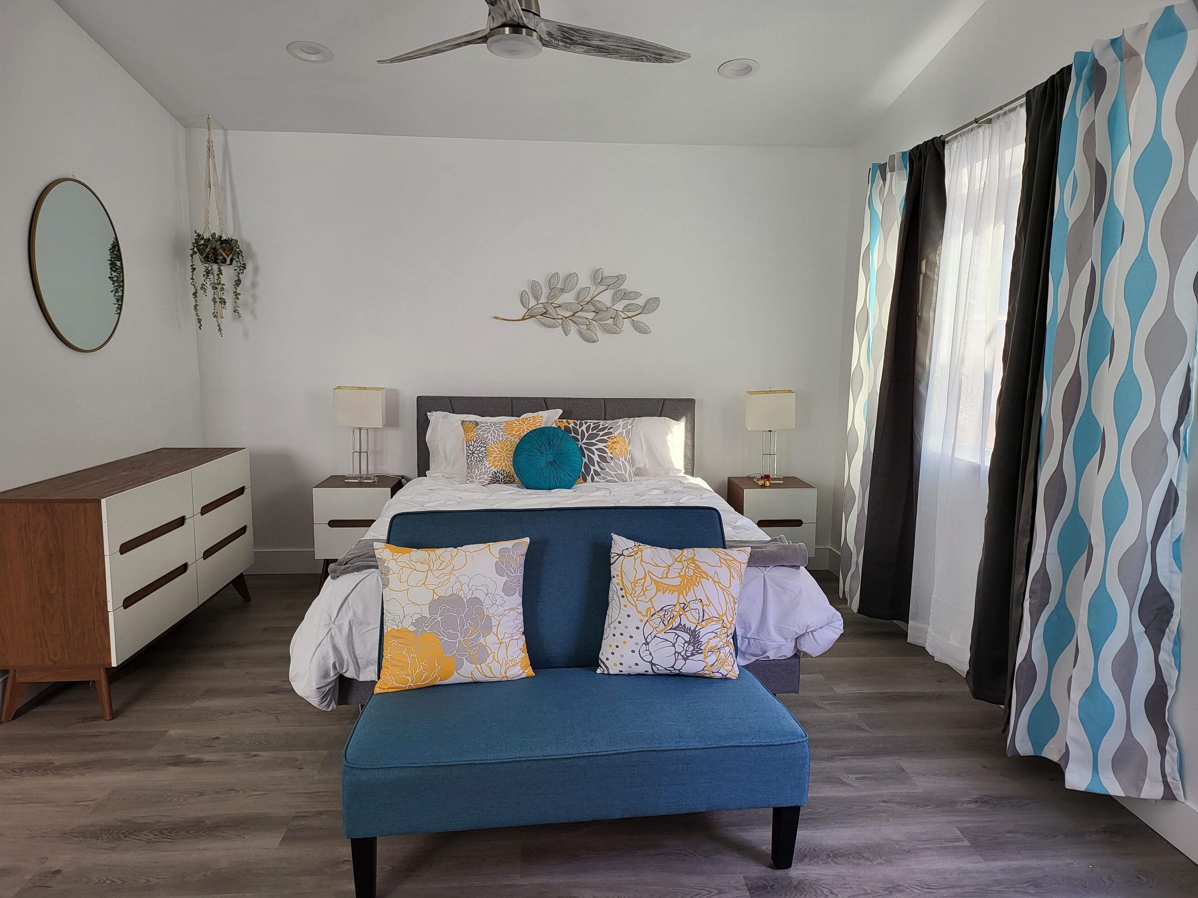 Superb Tiny Home Walking Distance To Uc Davis Medical Ctr And Shriners Hospital - Sacramento, CA