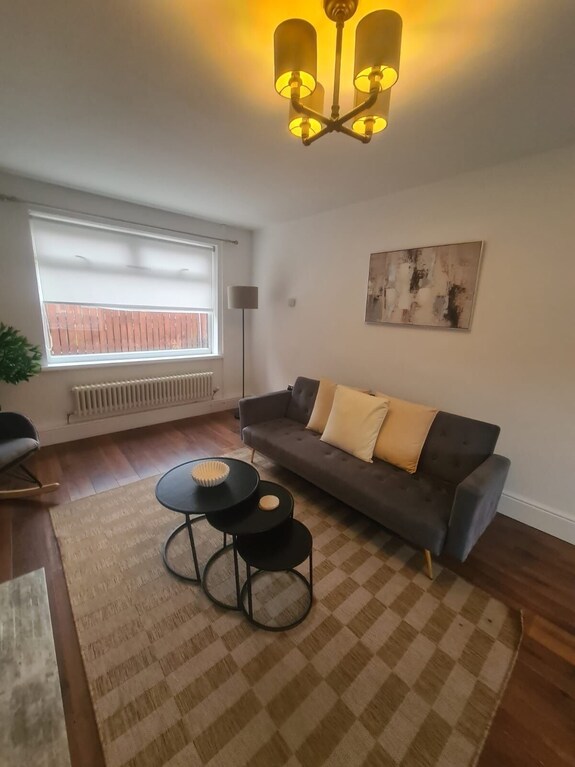 Stylish 3 Bed Close To Nissan - Sunderland