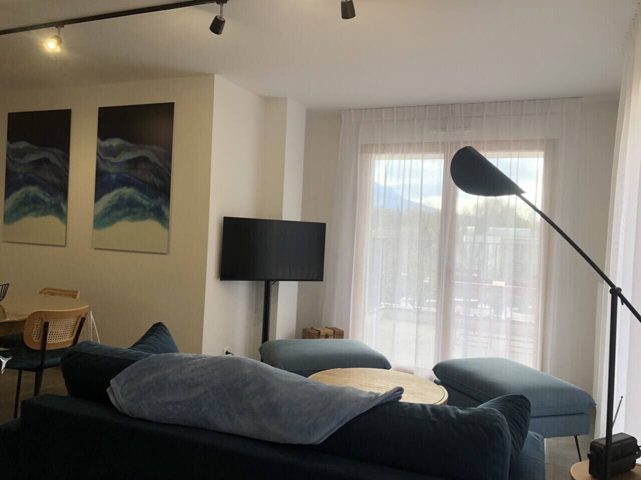 Appartement 63m² 2 Chambres, Parking Et Terrasse - Aix-les-Bains