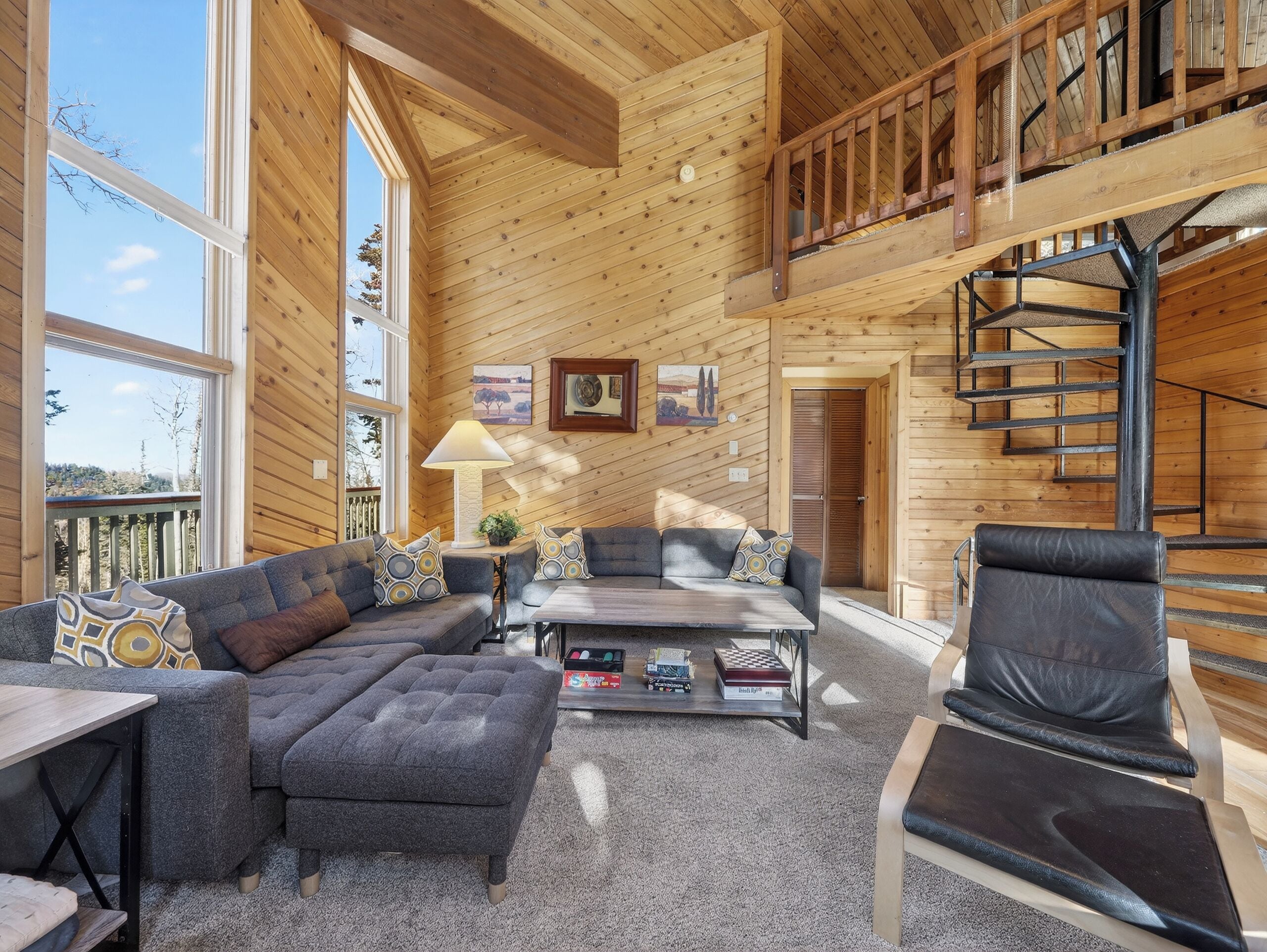 Pet And Family-friendly 3-bedroom Cabin With Loft, Game Room And Ski Access - Brian Head, UT