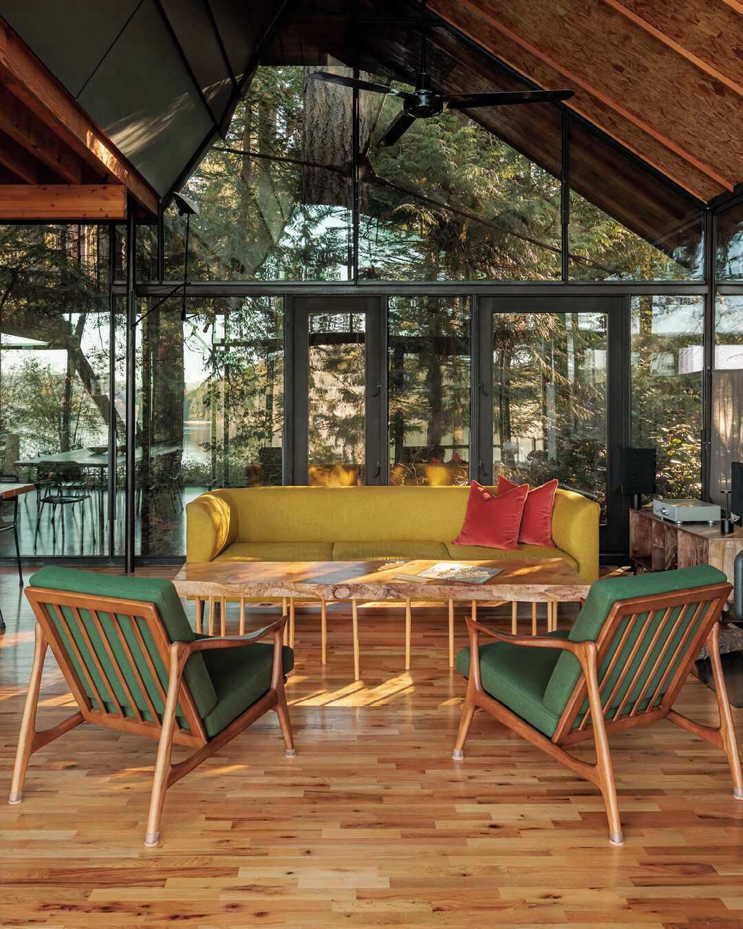 La Conner Glass Cabin By Boutique - La Conner