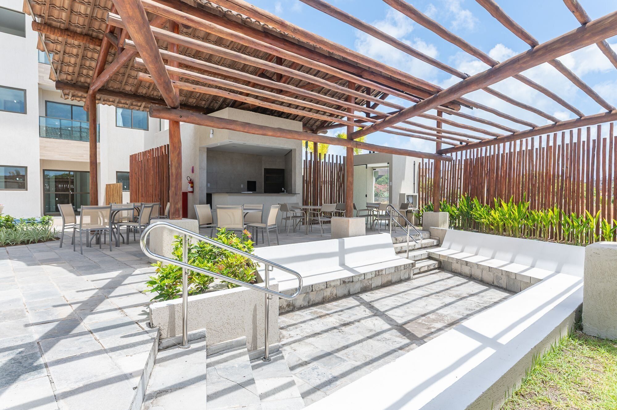 Apartamento Básico | Terrenos do alojamento