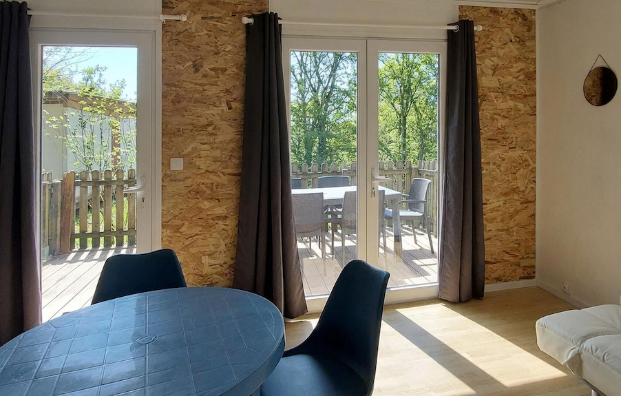 Maison Confortable à Altillac Avec Piscine Extérieure - Beaulieu-sur-Dordogne