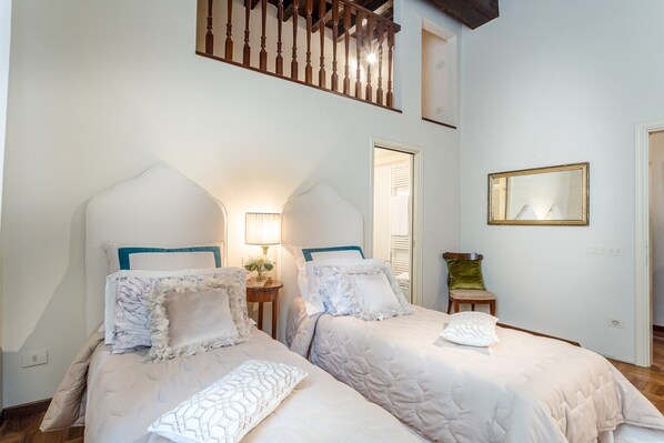 Apartment in Lucca Near Piazza San Michele Reviews, Deals & Photos 2026 ...