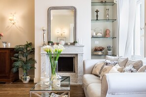 Apartment in Lucca With Private Terrace Reviews, Deals & Photos 2026 ...