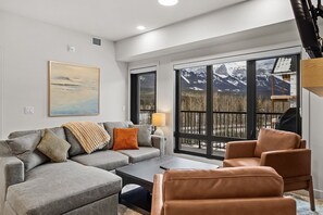 “The Ascent Mountain Haven” Reviews, Deals & Photos 2026 - Expedia.co.uk