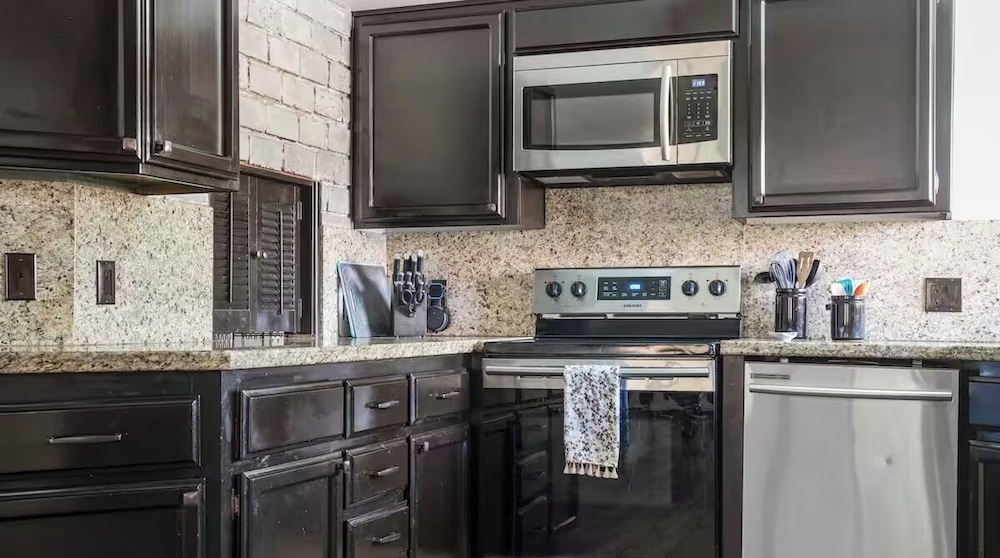 Spacious Mesa Oasis With Heated Pool - Mesa, AZ