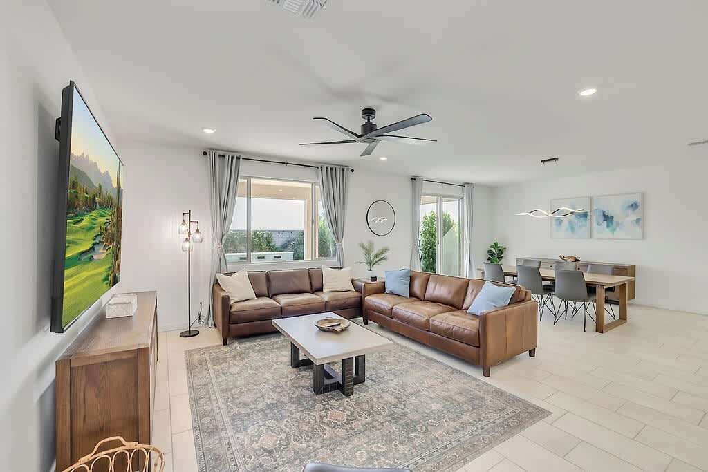 Luxury Desert Oasis With Private Pool And Spa - Surprise, AZ