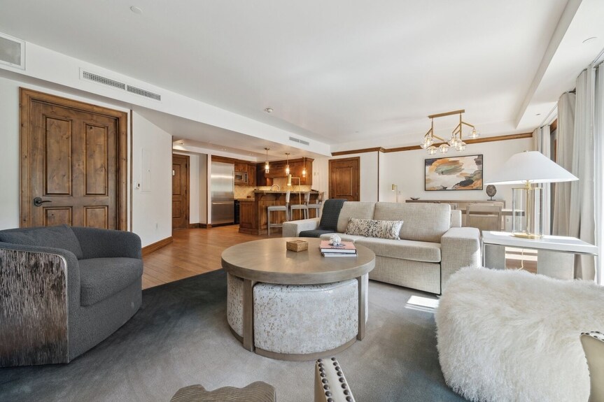 2 Suite Amenities, Fireplace, Hot Tub, Fire Pit! - Aspen, CO