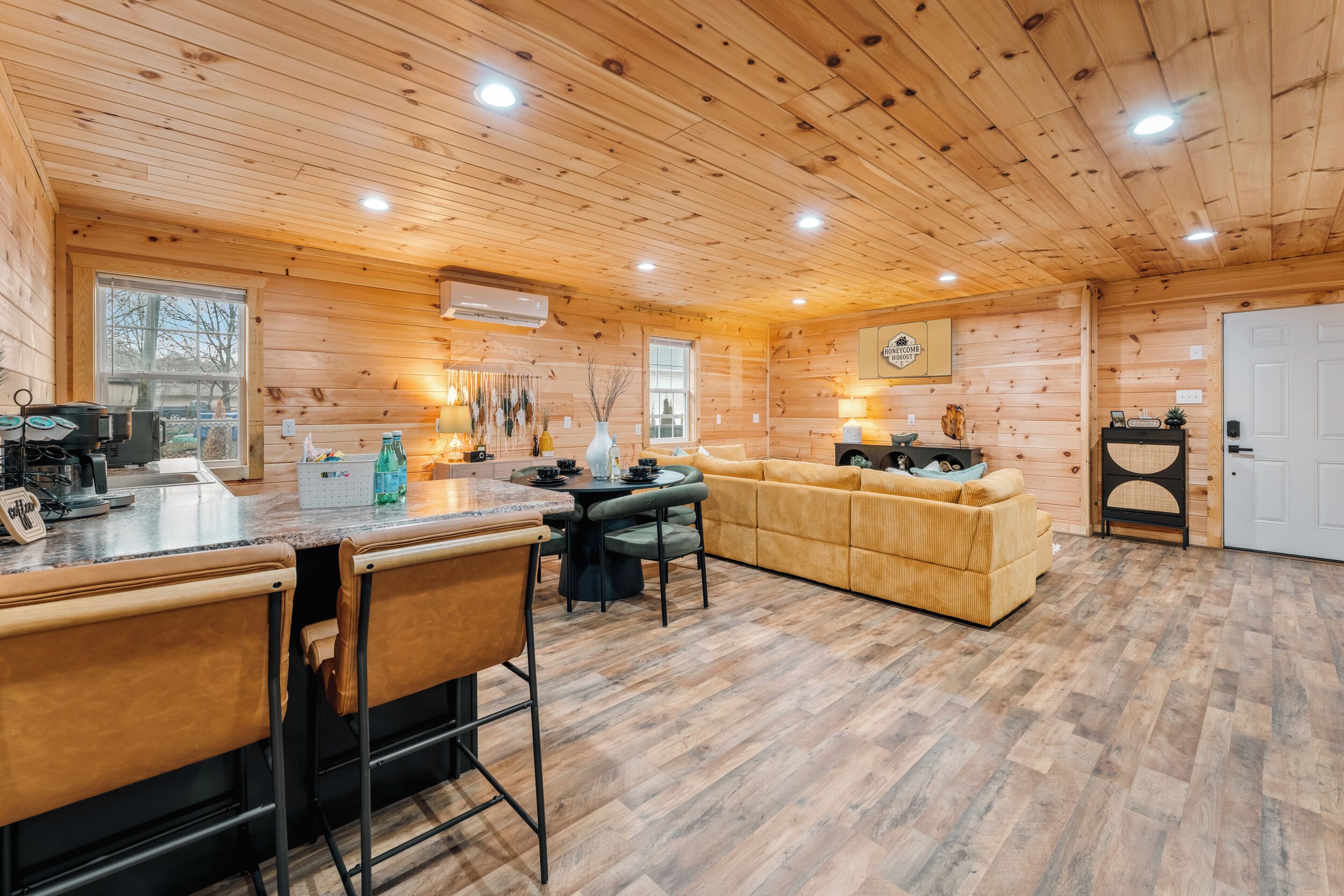 1-level 5br - 3> Miles To Dollywoodthe Islandleconte - Parking  Ev Charger - Pigeon Forge, TN