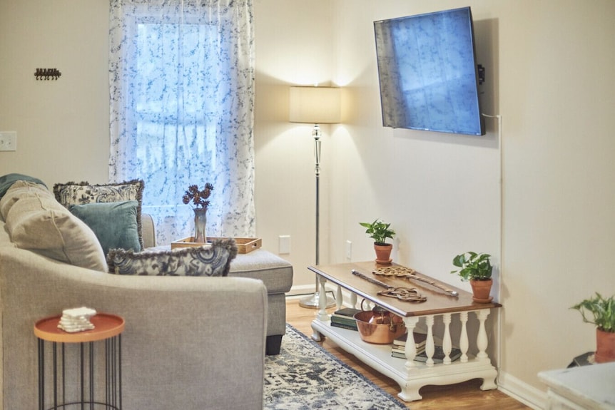 Comfy Peaceful Cottage In Historic Downtown Apex!! - 埃佩克斯