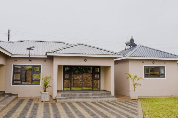 Pabvute 8859 Apartments - Victoria Falls